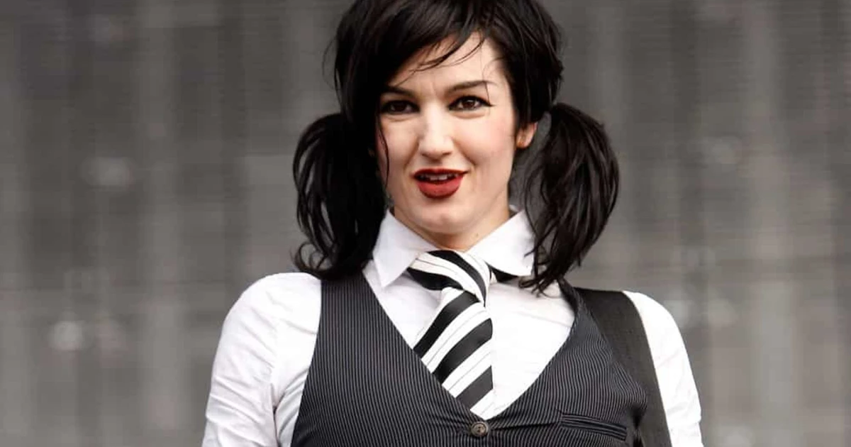 Lyn-z - Artist And Bassist Of The American Punk-Techno-Rock Band MSI