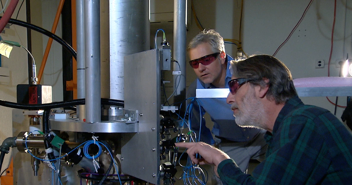 Atomic Clocks - A Quantum Network Of Entangled Atomic Clocks