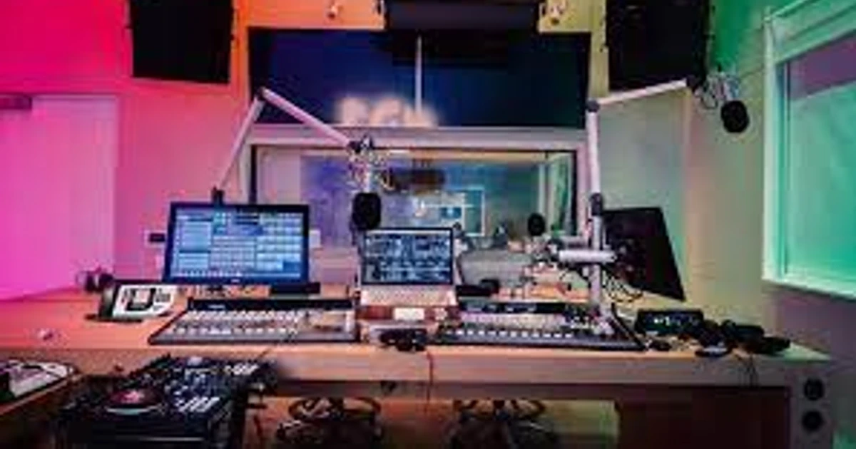 Start A Successful Community Radio Station In 2023