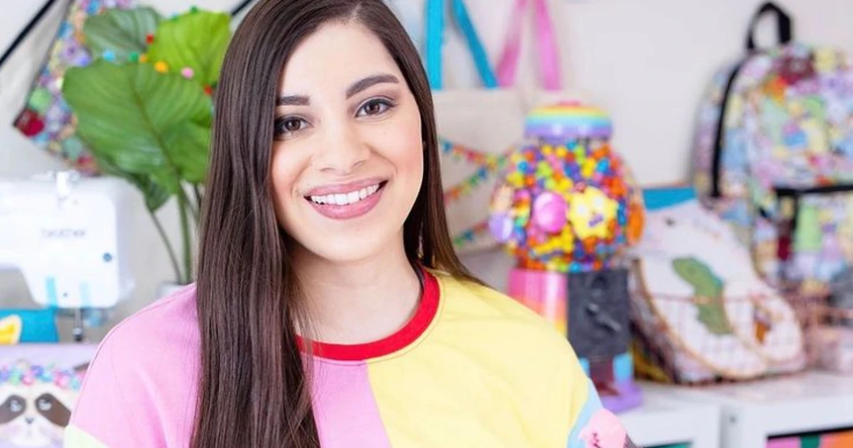 Moriah Elizabeth Net Worth - Her Journey As A YouTuber And Artist