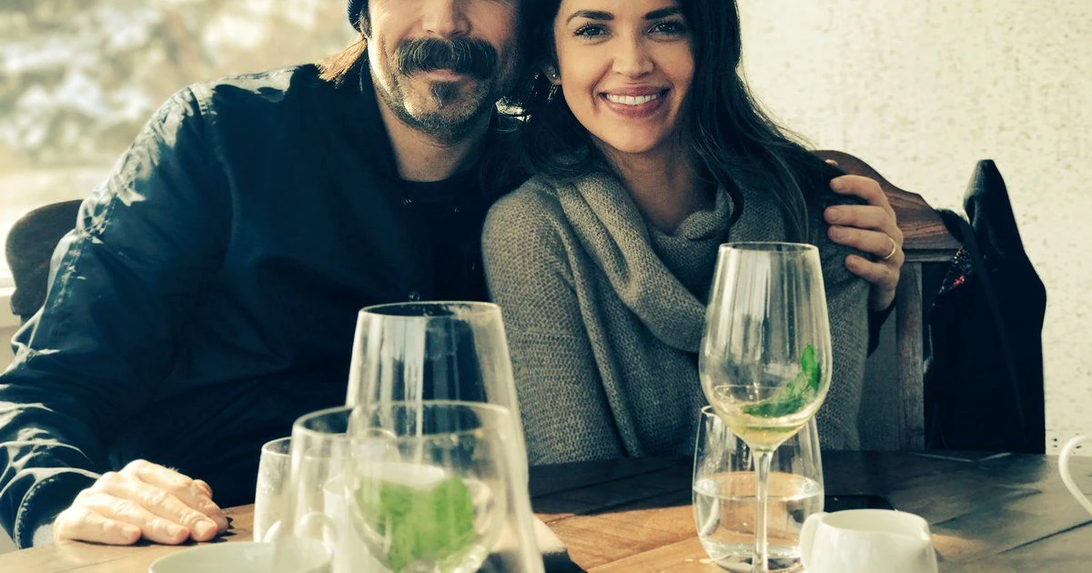 Linzey Rozon - Celebrity Wife Of Actor Tim Rozon