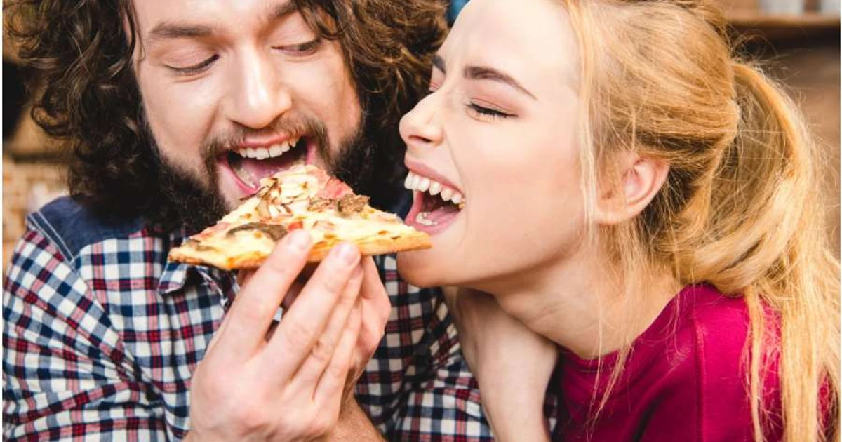 100 Super Hot Romantic Text Messages For Him Or Her